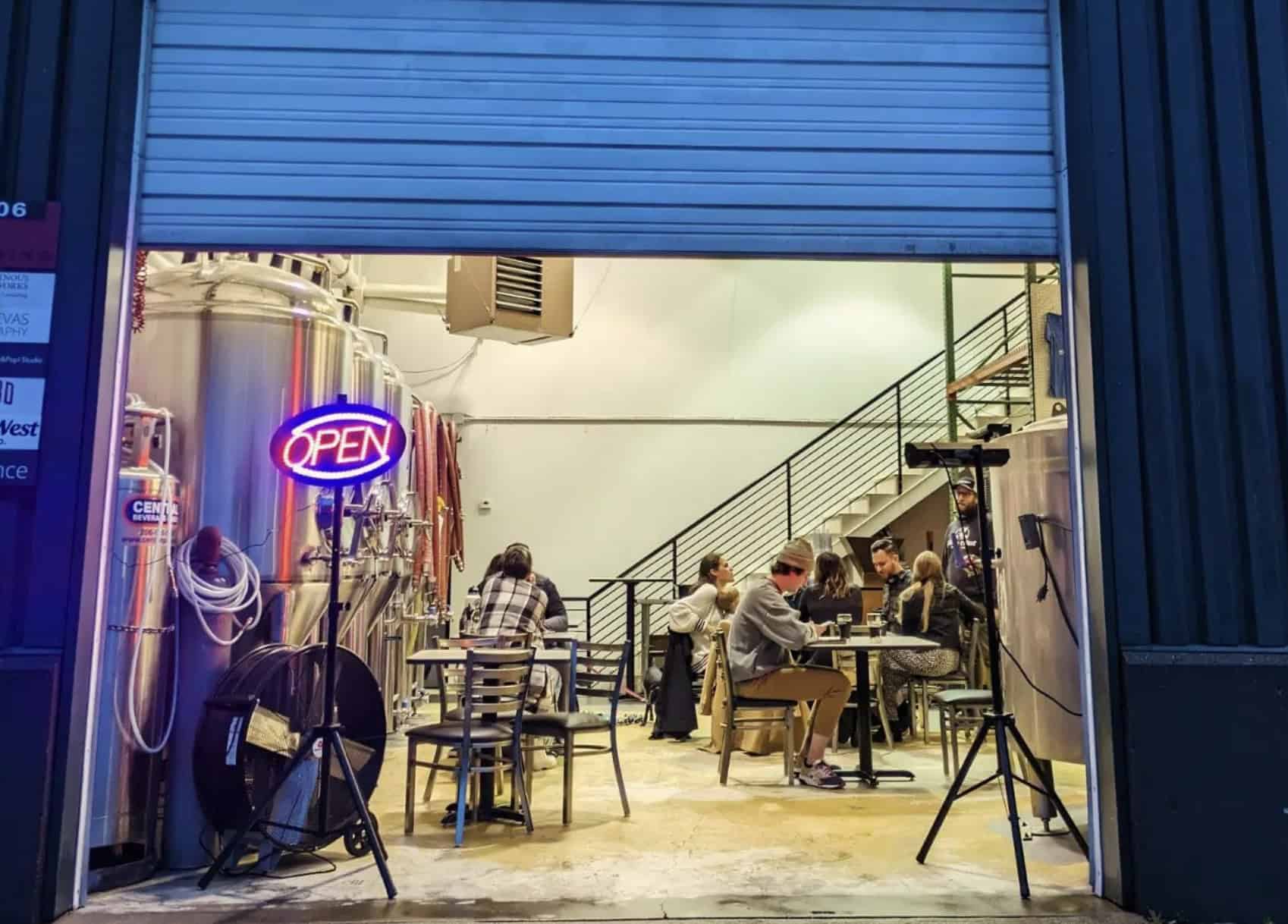 New brewery Distant West taking over former Reubens' Brews original ...